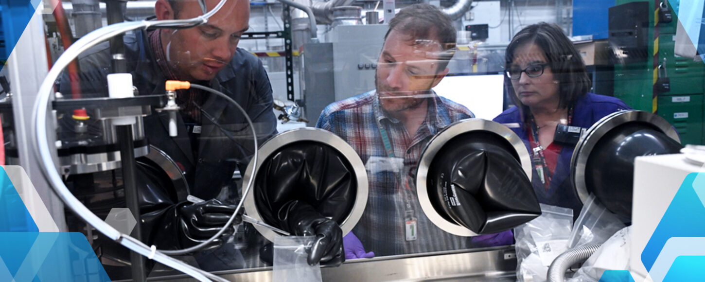 U.S. researchers fabricate commercial grade uranium dioxide HALEU fuel ...